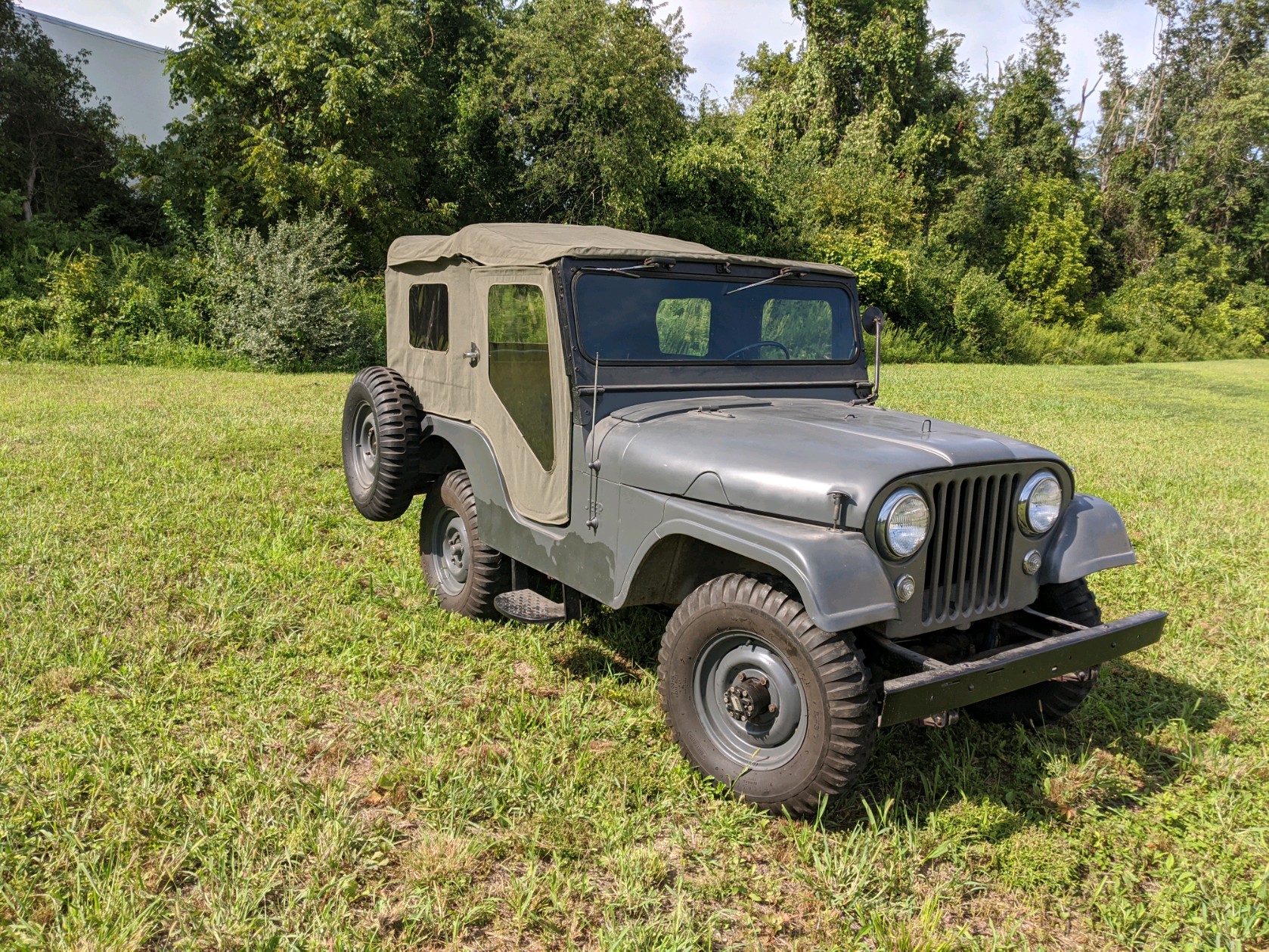 Early CJ5 – classicjeeptops.com